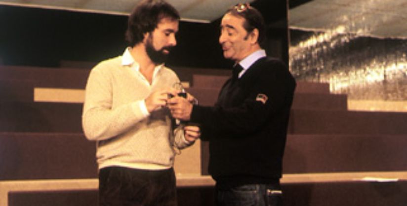 Andrea Fabiano blocca l’intervista ad Antonio Ricci - Striscia la notizia