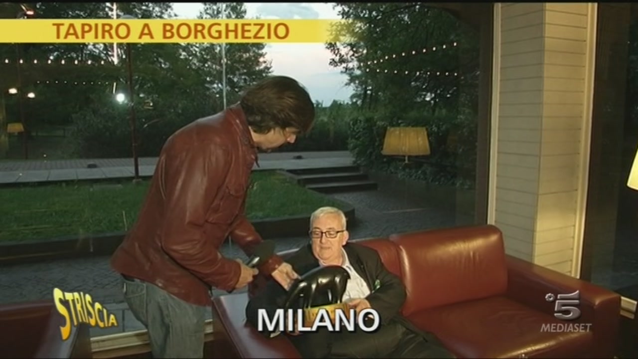 Tapiro d’oro a Mario Borghezio - Striscia la notizia