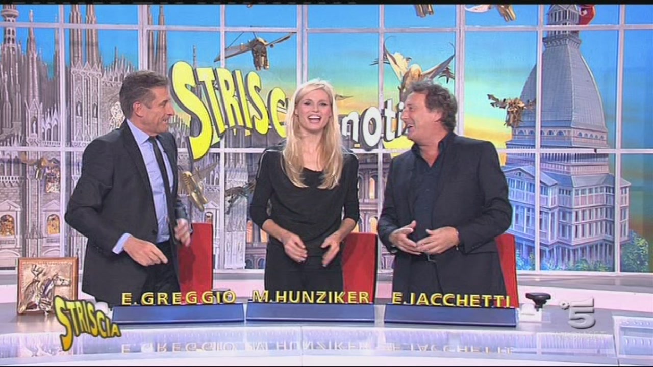 Puntata del 12/10/2010 - Striscia la notizia