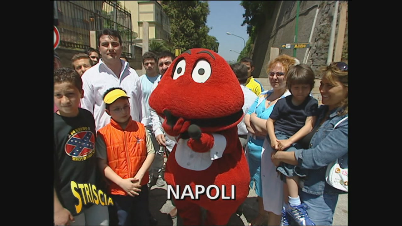 Il Gabibbo e la frana - Striscia la notizia