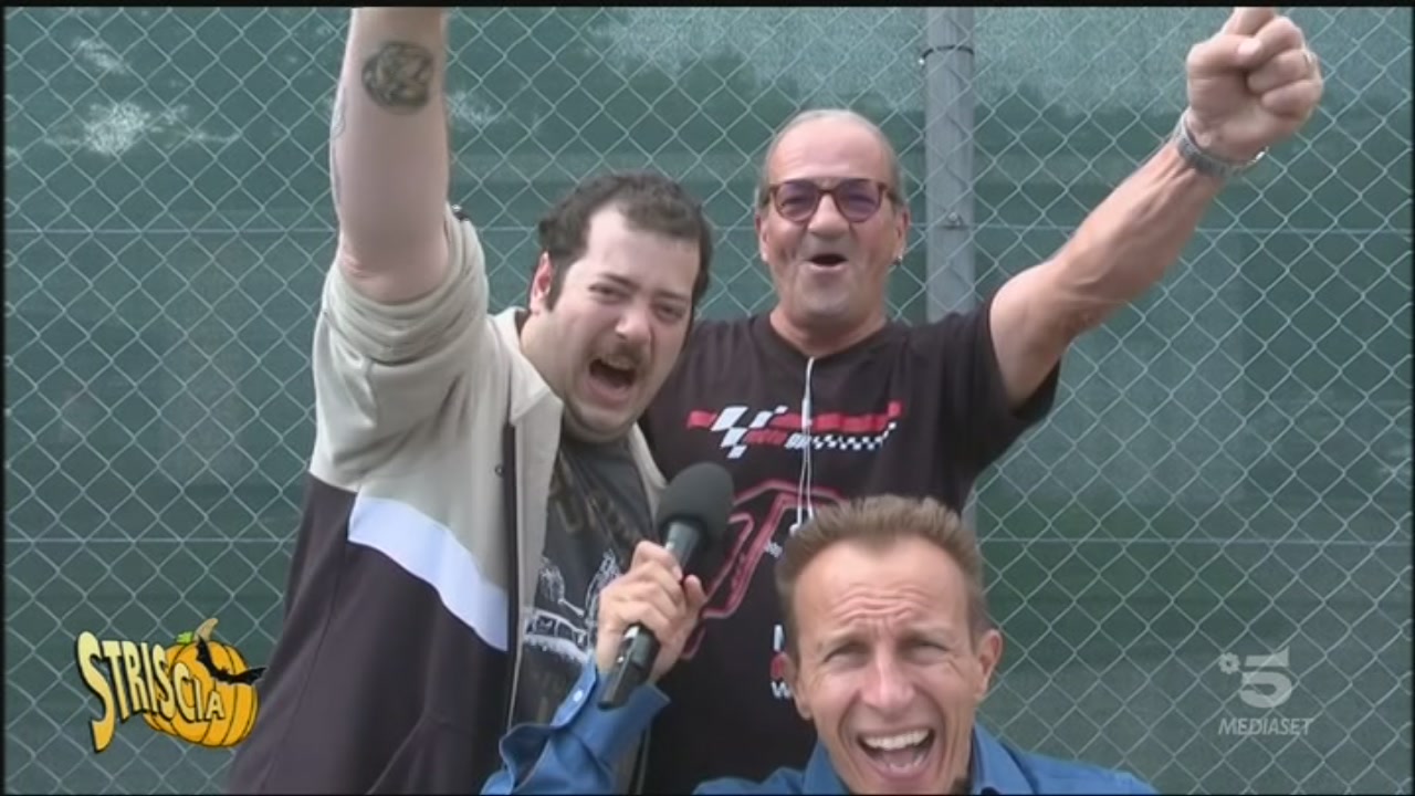 Striscia lo Striscione - Striscia la notizia