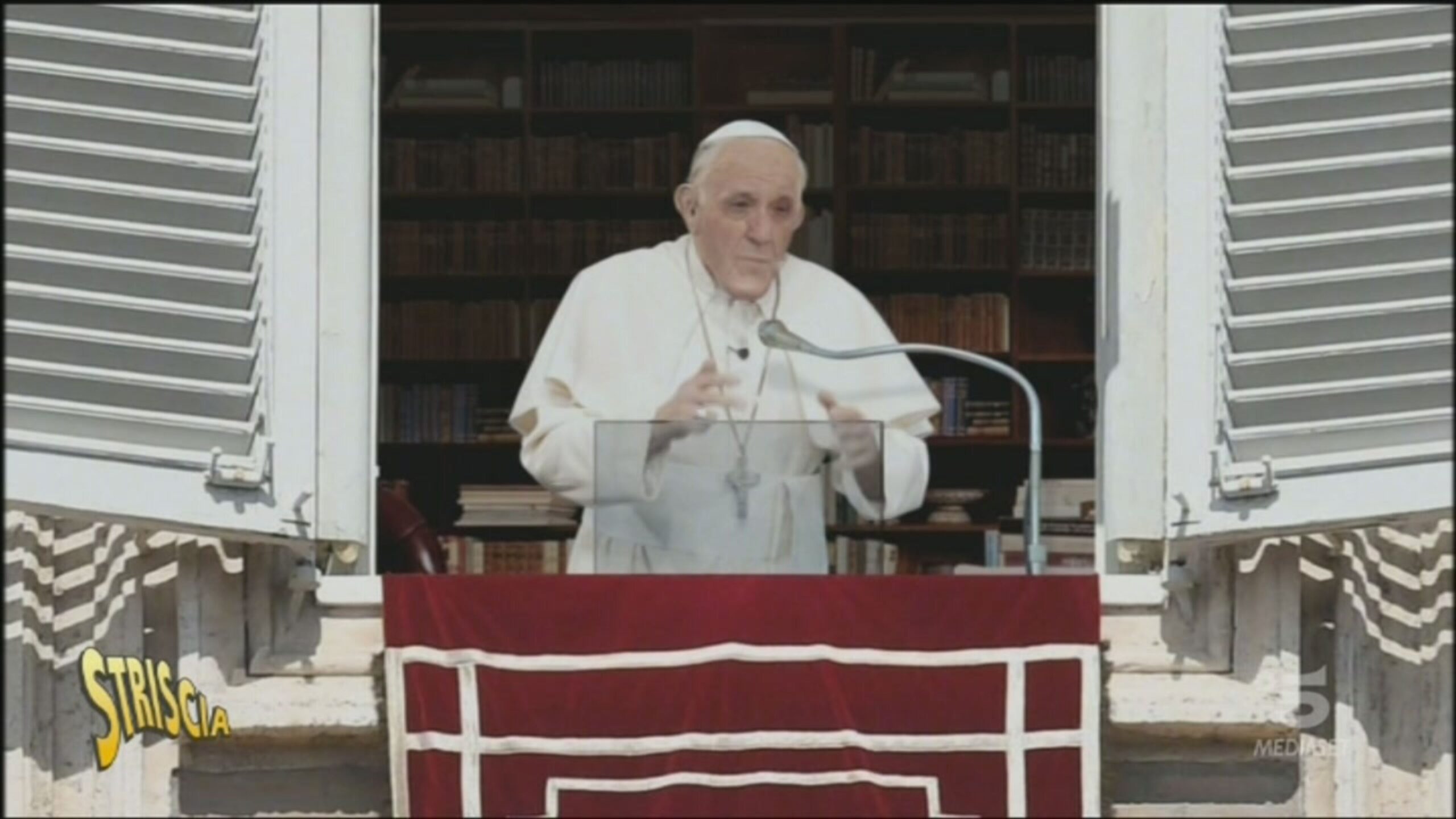 Il Papa che rappa - Striscia la notizia