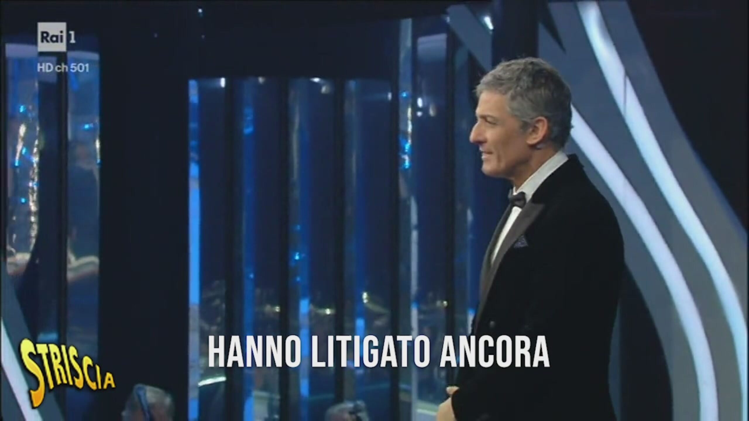 Amadeus va dietro le quinte da Bugo e Morgan - Striscia la notizia