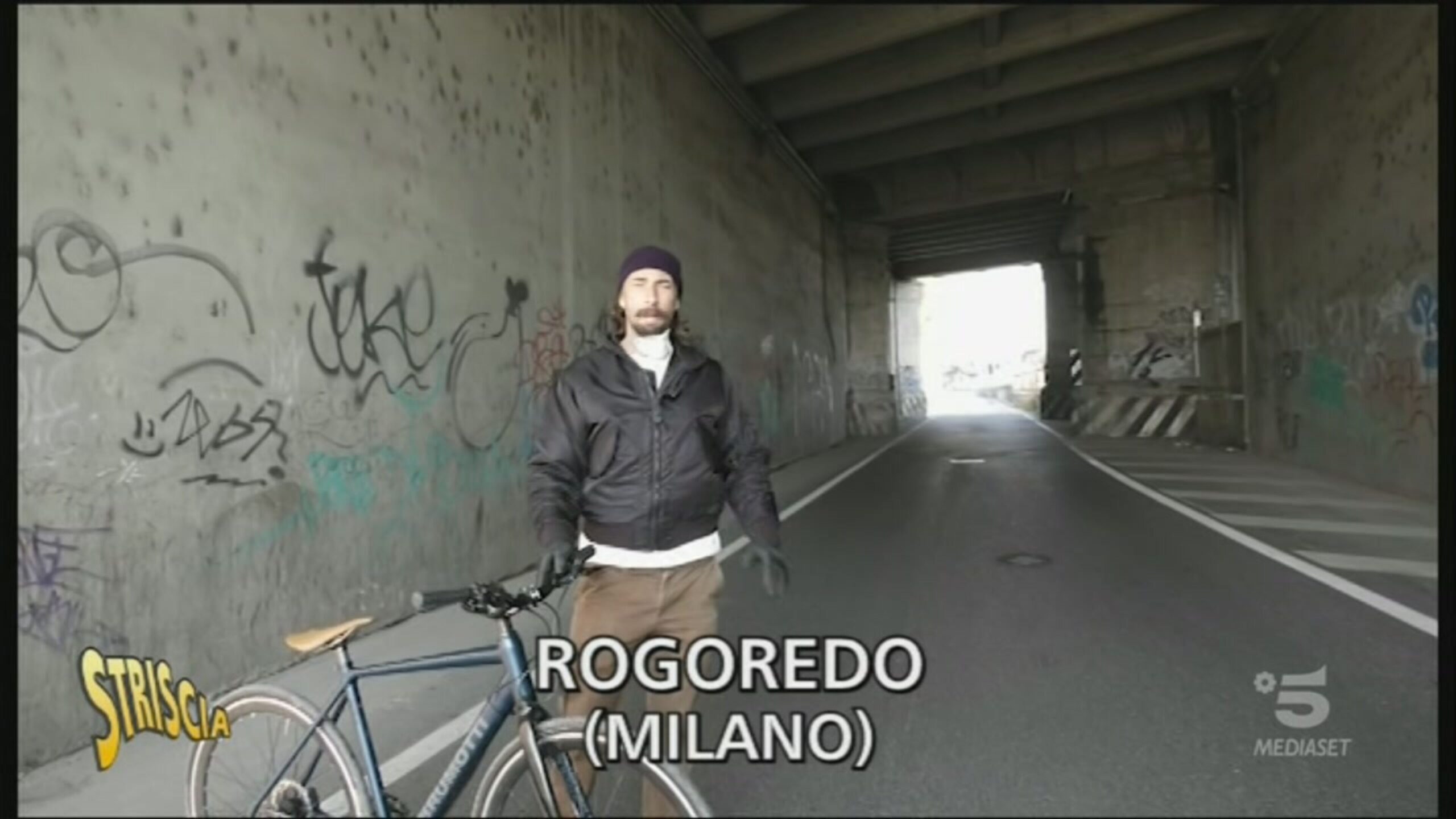 Il boschetto di Rogoredo ai tempi del Coronavirus - Striscia la notizia