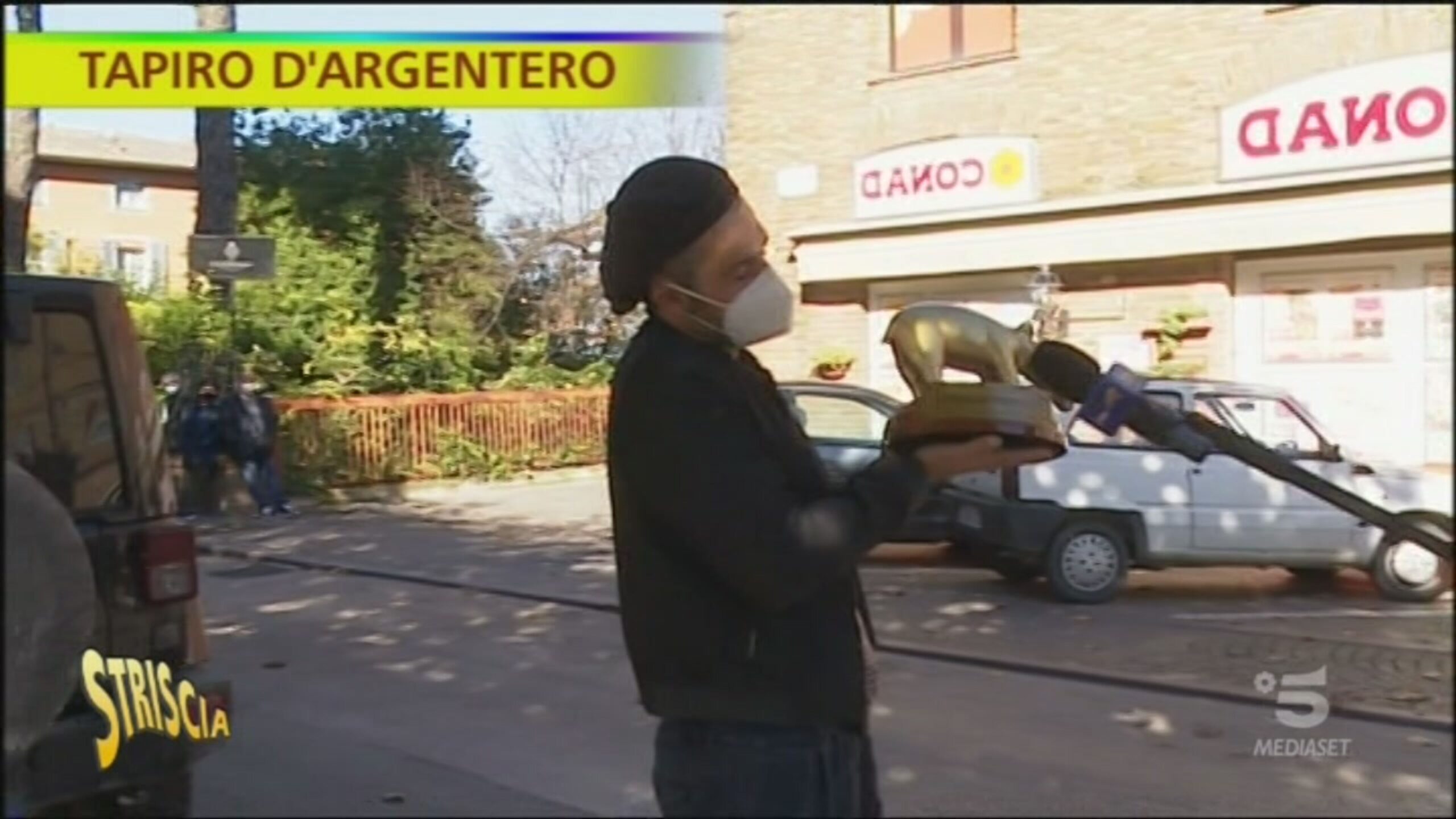 Tapiro d’oro a Luca Argentero - Striscia la notizia