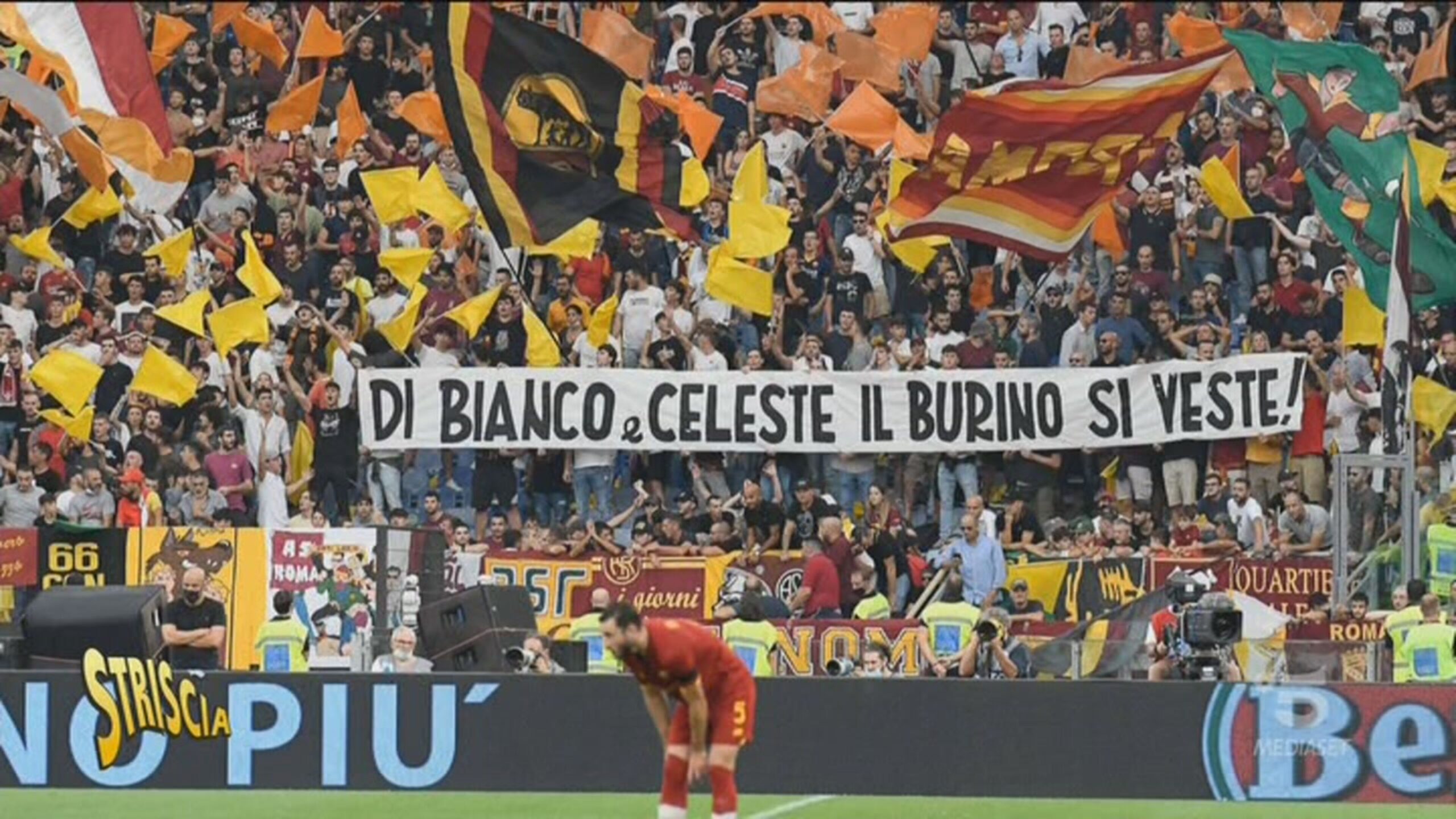 Serie A, tornano i tifosi e gli striscioni - Striscia la notizia