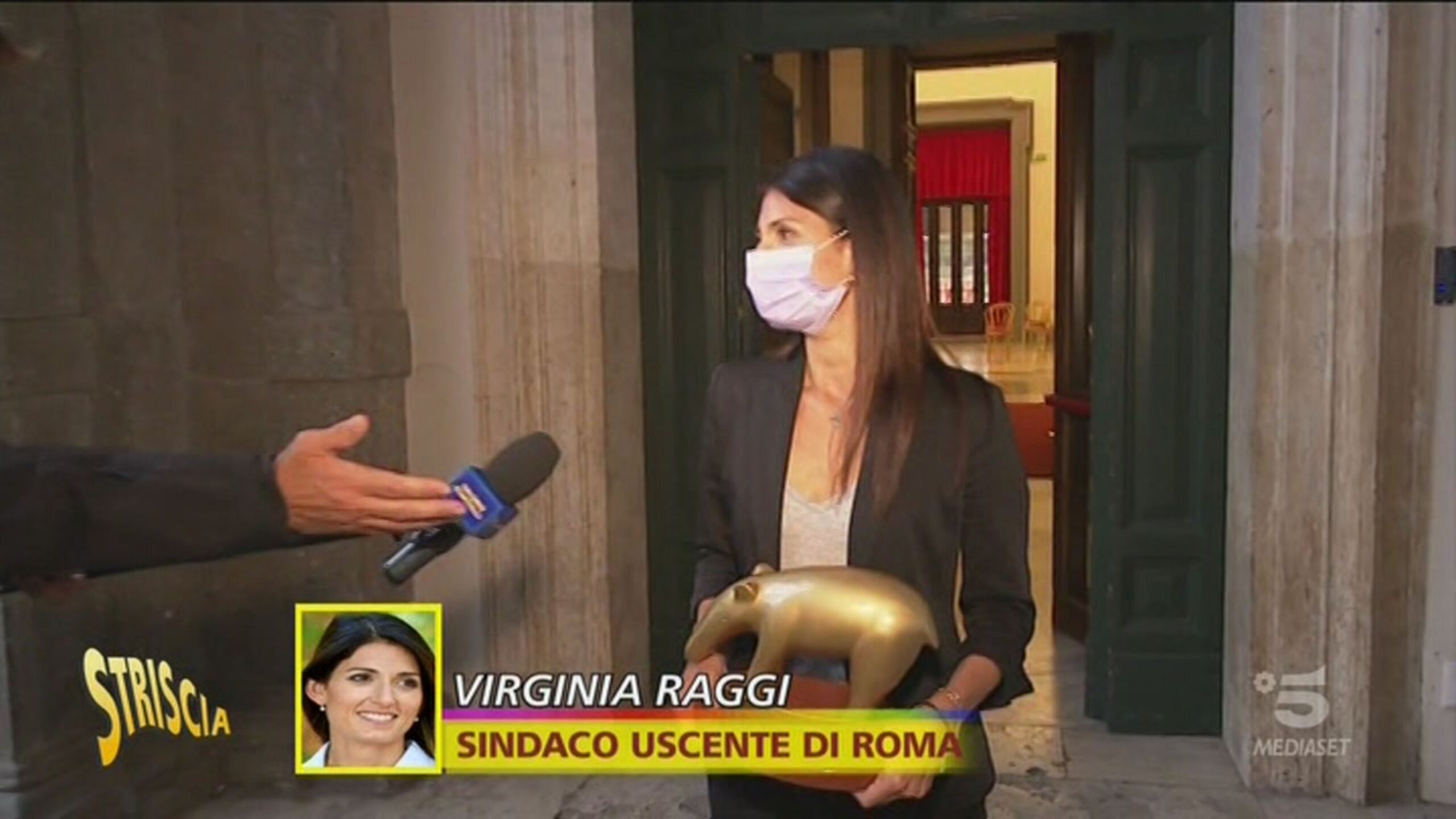 Tapiro d’oro a Virginia Raggi - Striscia la notizia