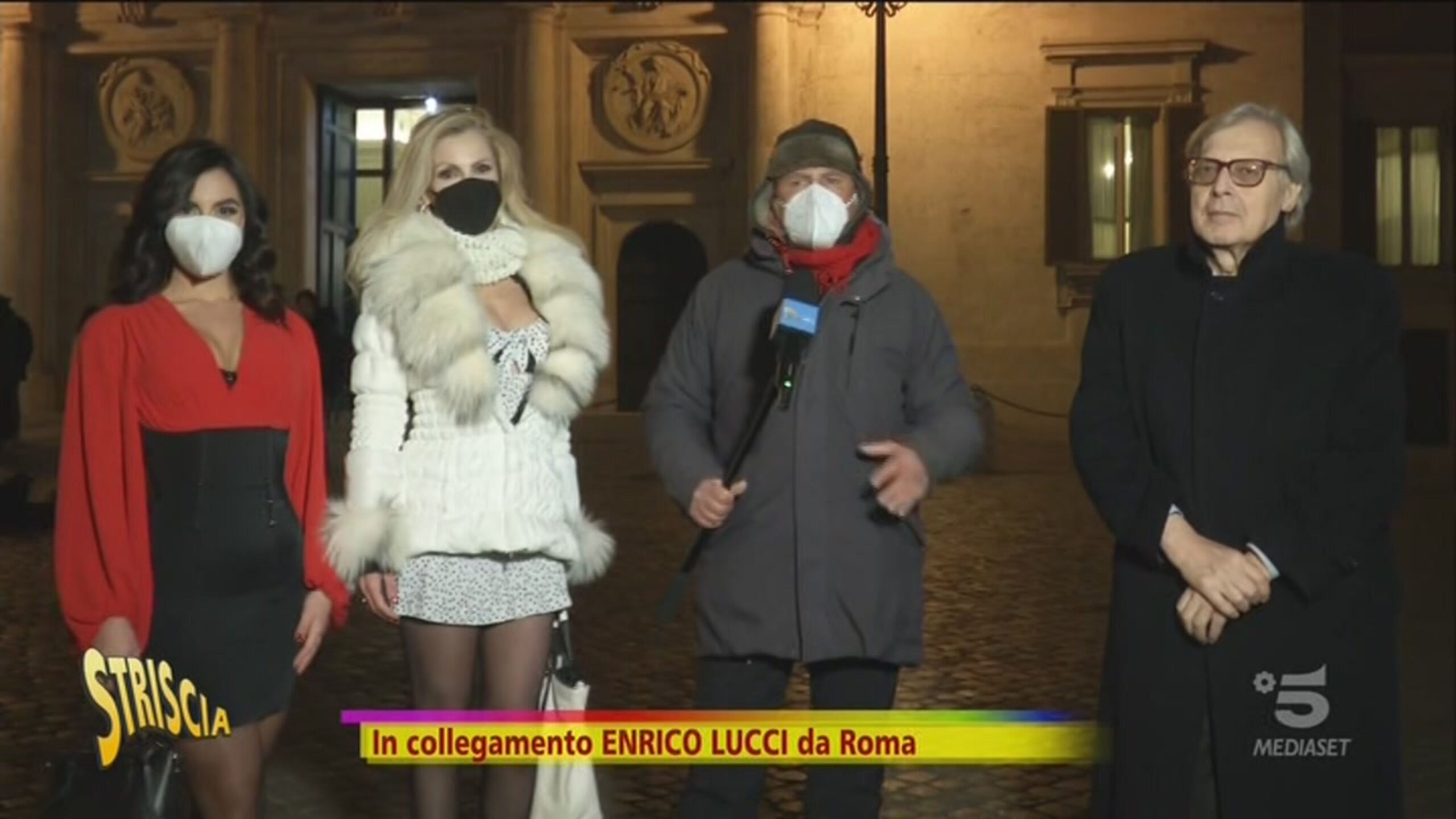 Enrico Lucci il nostro inviato - Striscia la Notizia