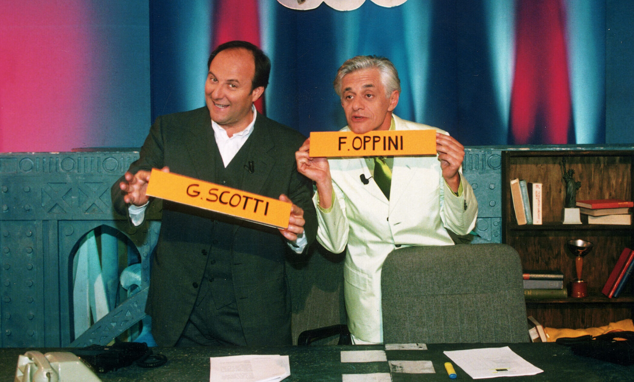 Gerry Scotti e Franco Oppini – Striscia la notizia