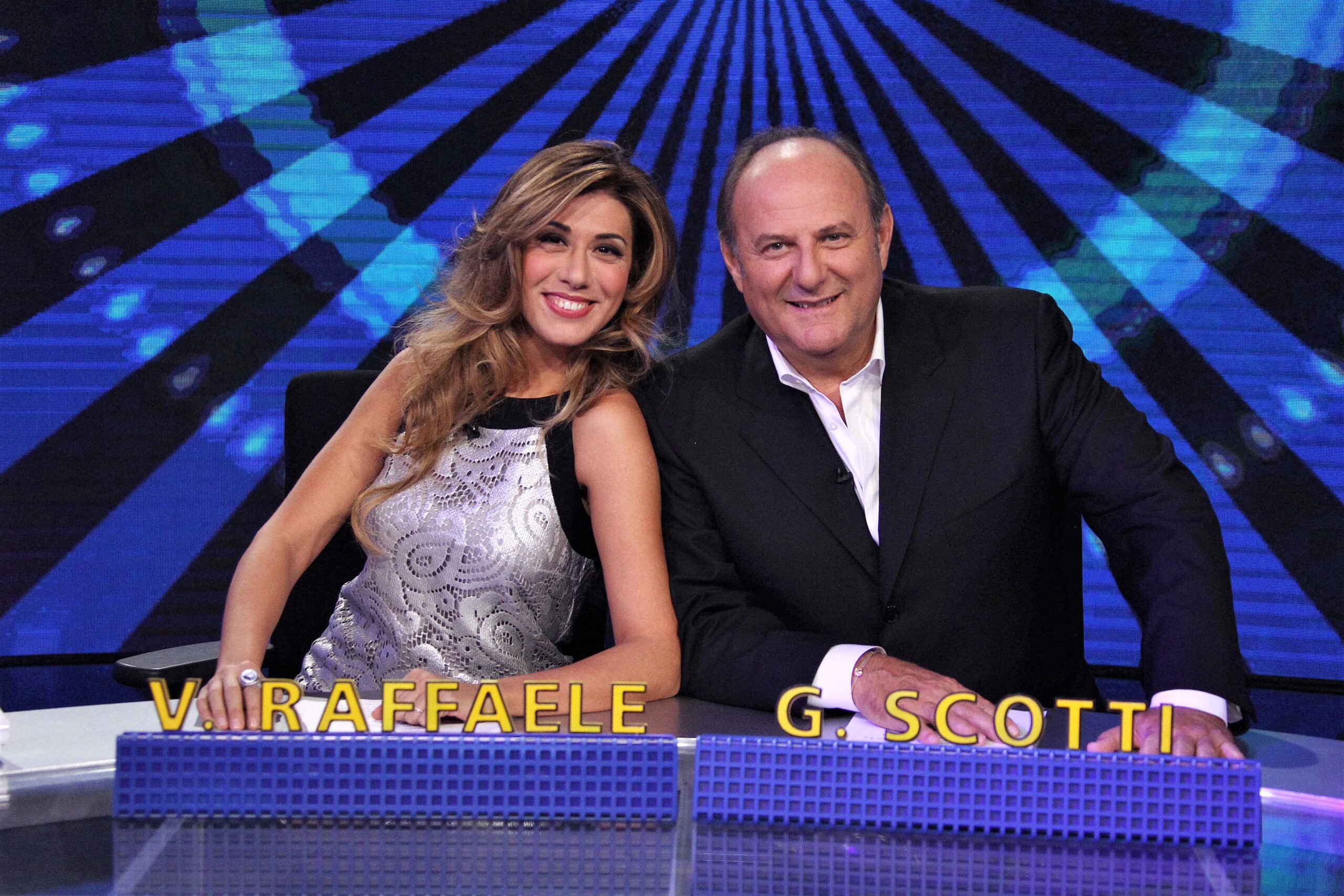Virginia Raffaele e Gerry Scotti – Striscia la notizia
