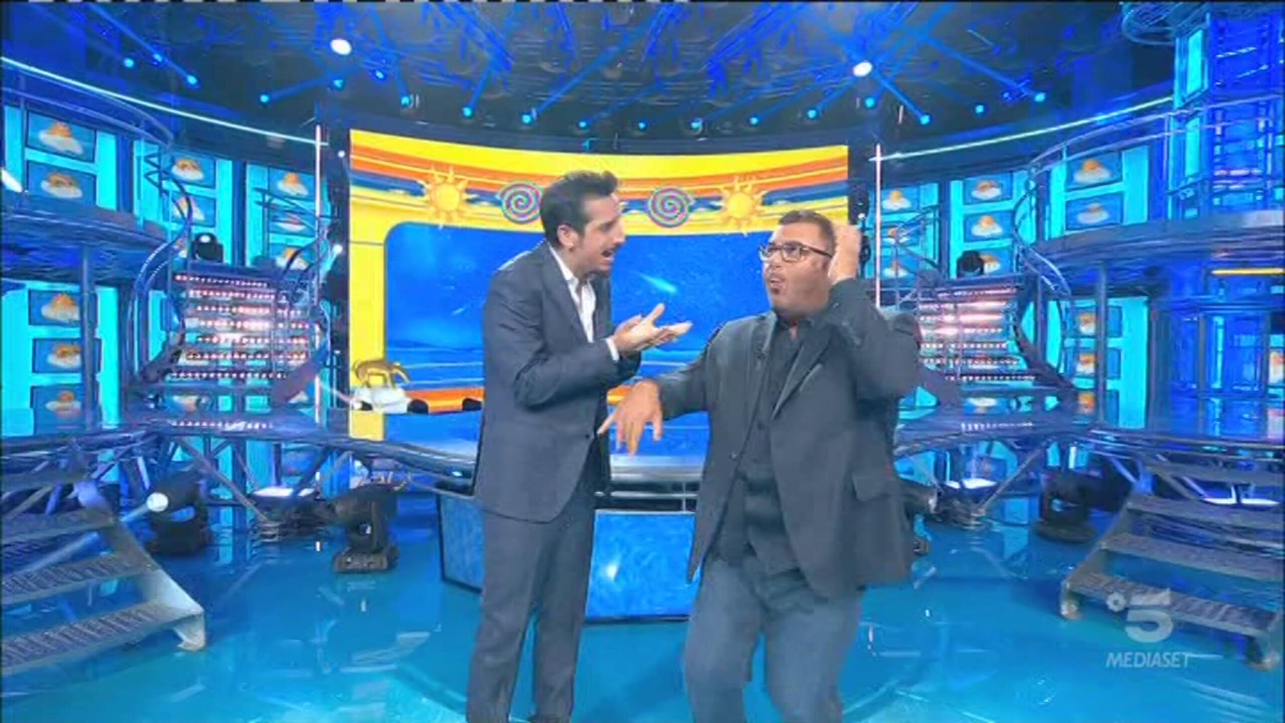 Striscina tra poco dell’1 novembre 2022 - Striscia la notizia