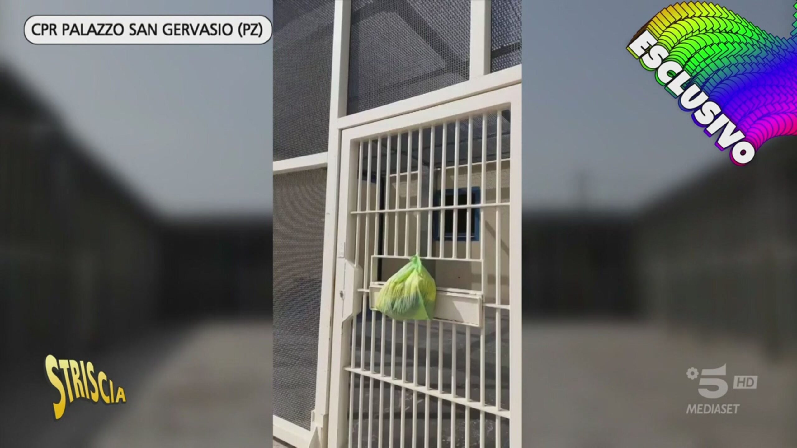 Esclusivo: sedativi e gabbie nel CPR di Palazzo San Gervasio - Striscia ...