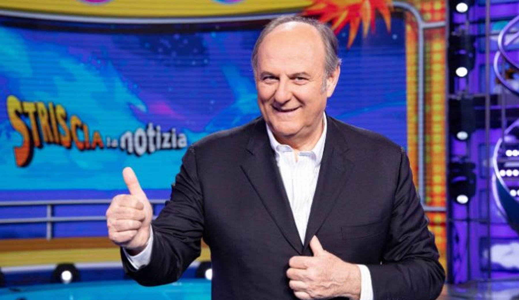 Gerry Scotti è di nuovo nonno, i migliori auguri da Striscia - Striscia ...