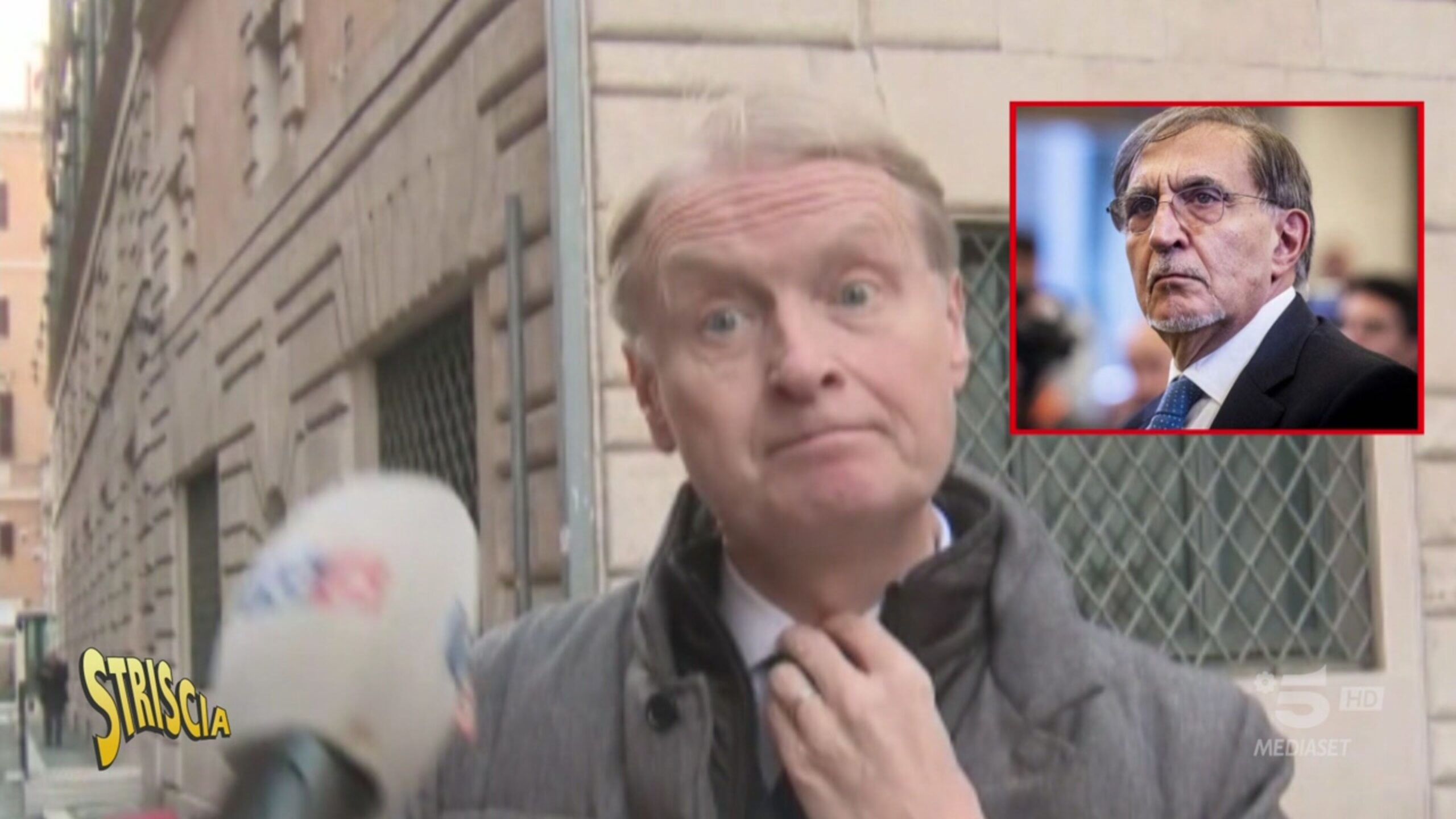 Malan, il senatore cantante è il sosia perfetto di Ron - Striscia la ...