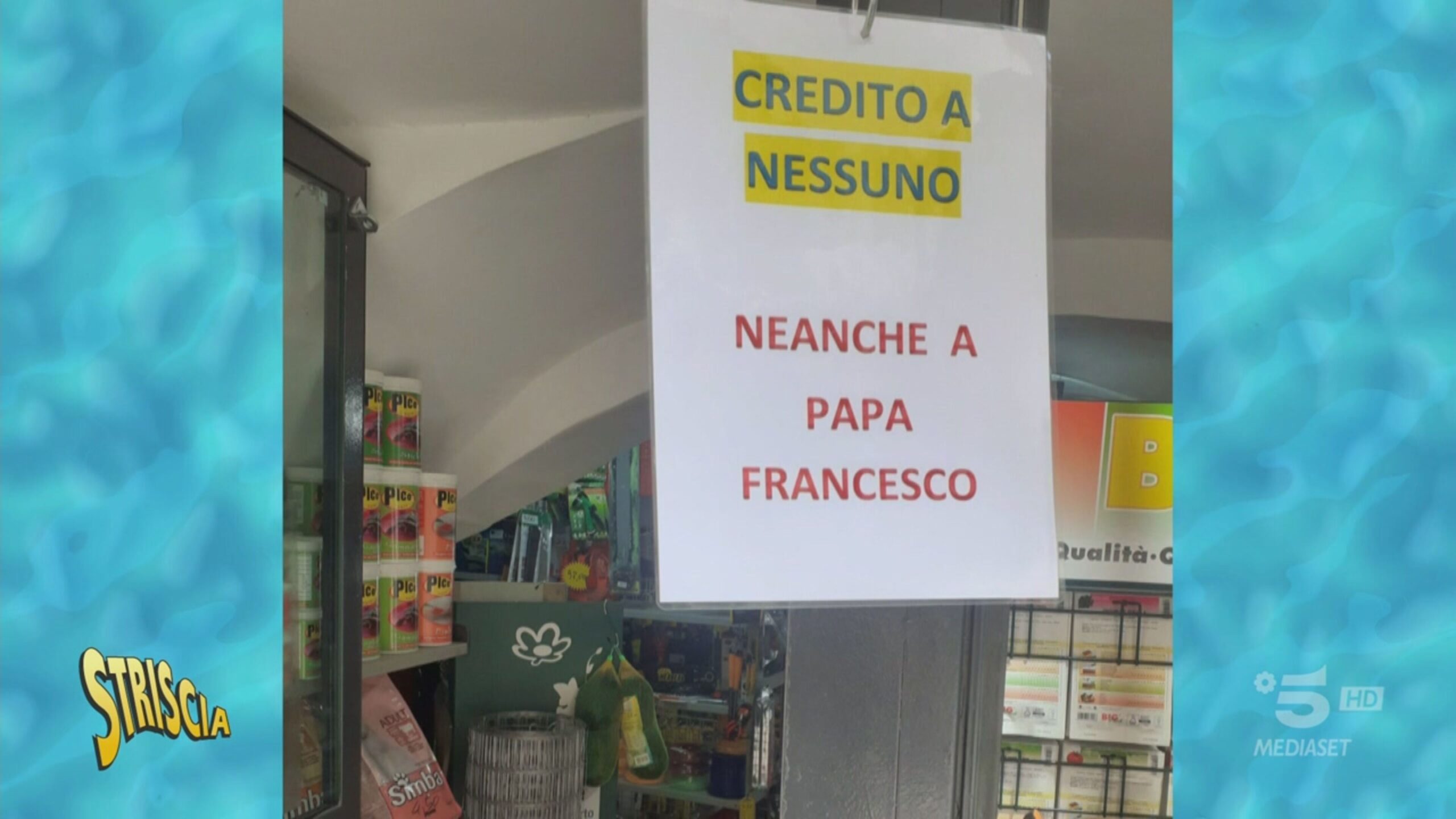 Qui non si fa credito neppure a Papa Francesco - Striscia la notizia