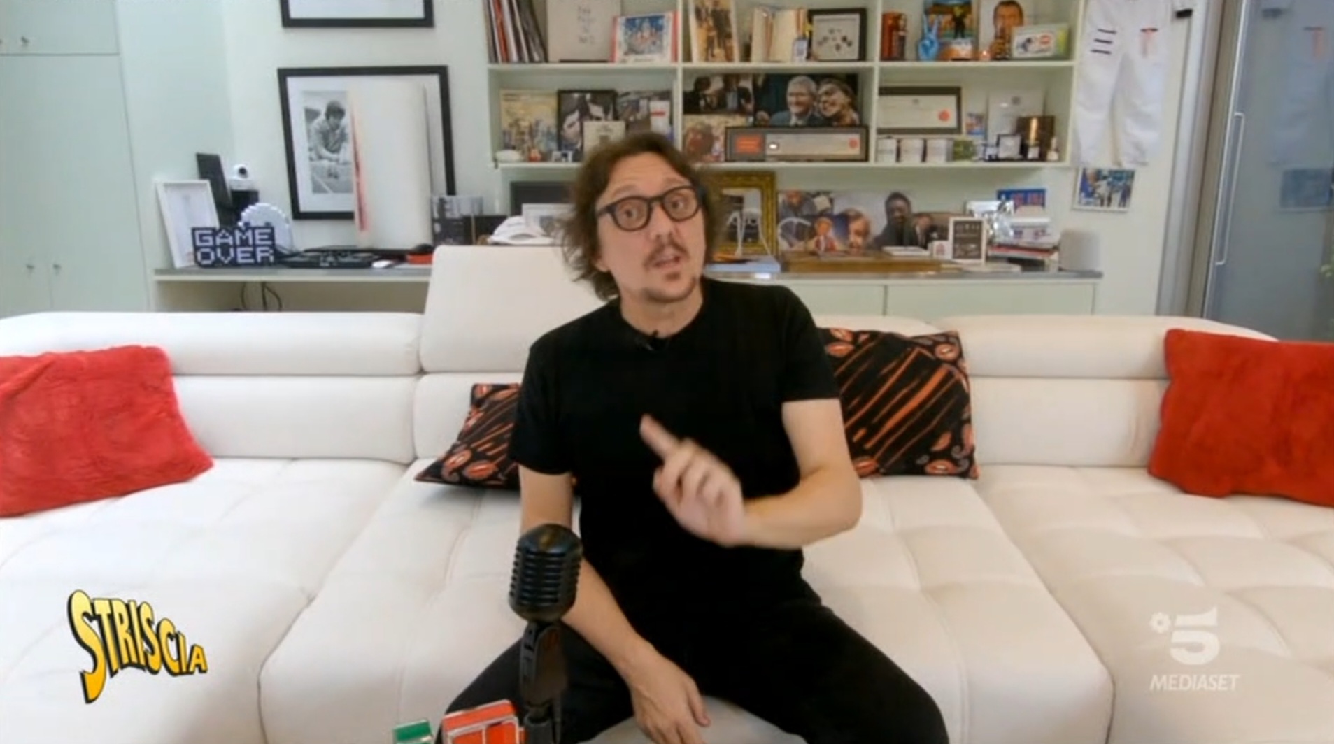 Non aprite quel… link: ruba i dati - Striscia la notizia