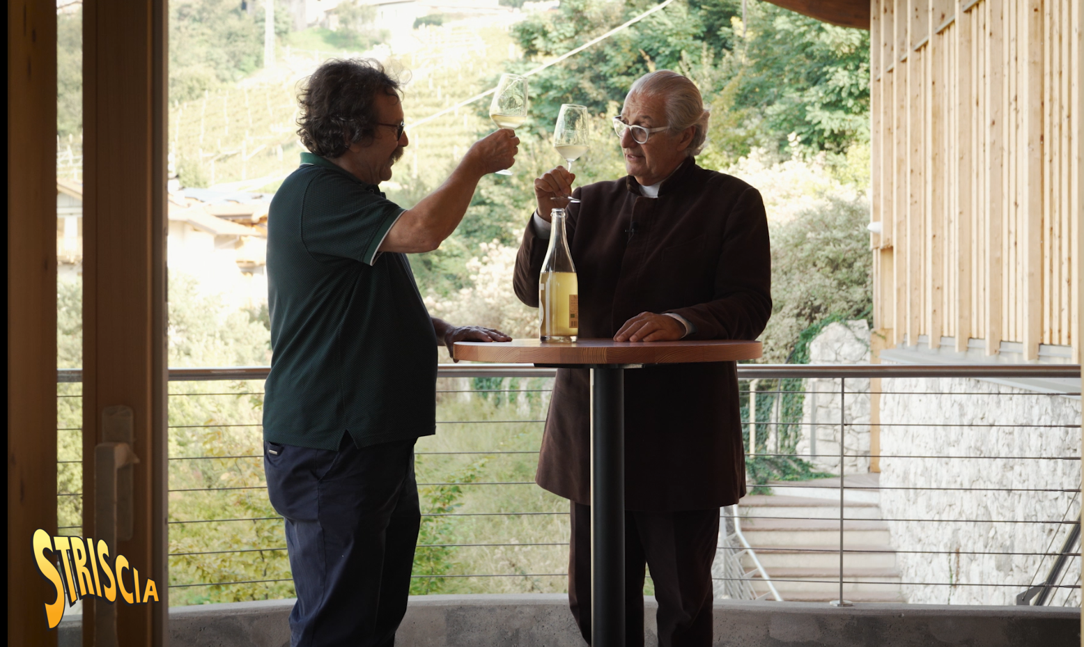 Stasera a Striscia Davide Rampello serve il vino “zero infinito ...