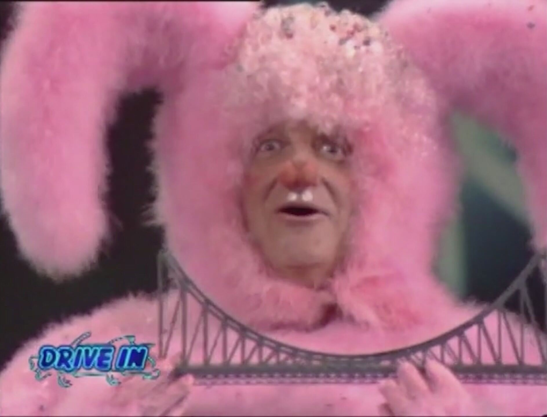 40 anni del Drive In, il Tenerone: «Ponte sullo Stretto? Pappo, pappo ...