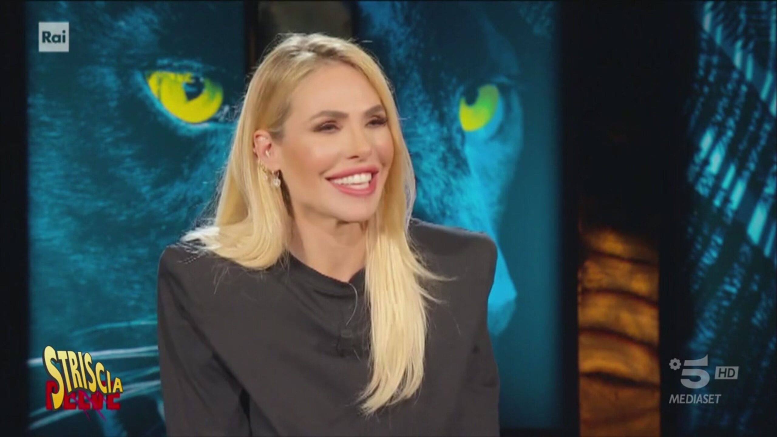 “Fatti e rifatti”, come è cambiata Ilary Blasi - Striscia la notizia