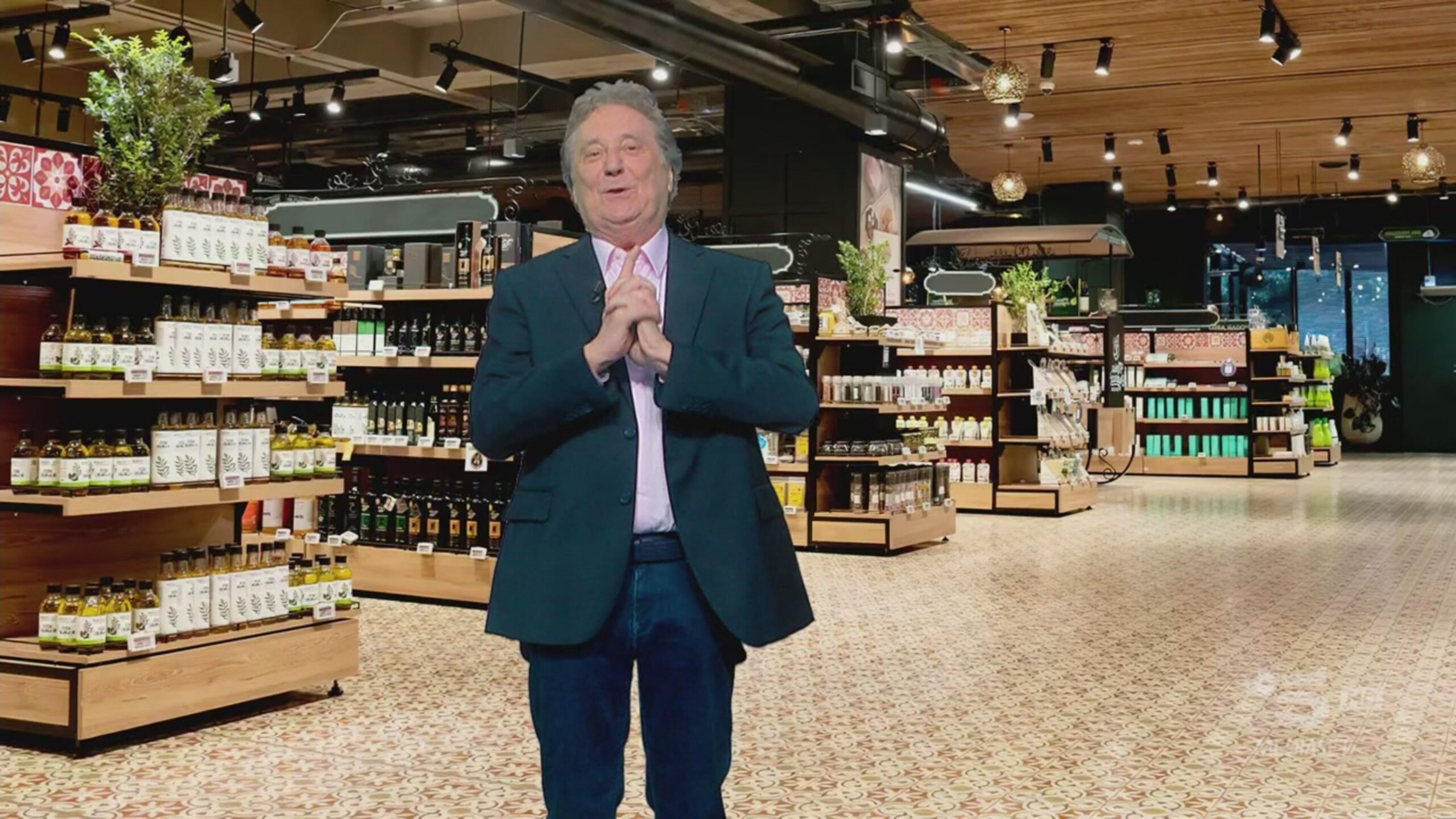 Enzino al supermercato senza casse - Striscia la notizia