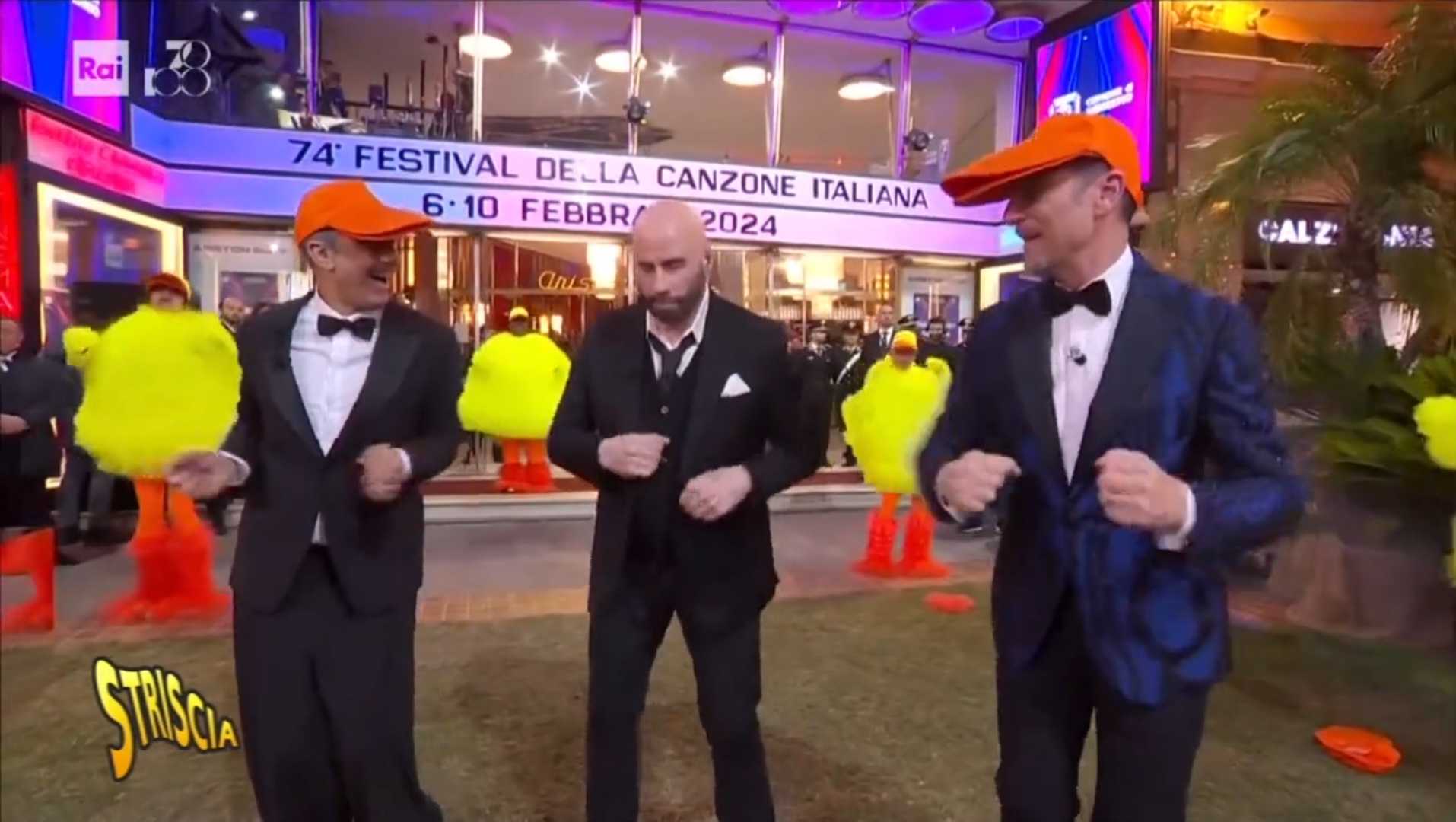 Sanremo, John Travolta, Fiorello e Amadeus “comunista” ballano il qua ...