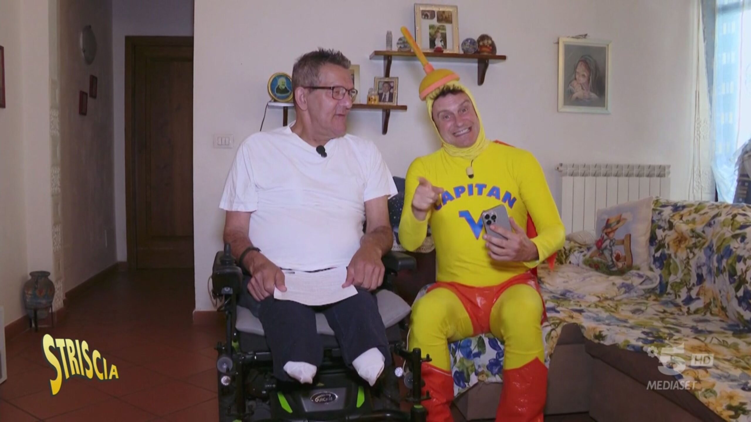 A un amputato possono ricrescere le gambe? Per Asl e Inps sì - Striscia la notizia