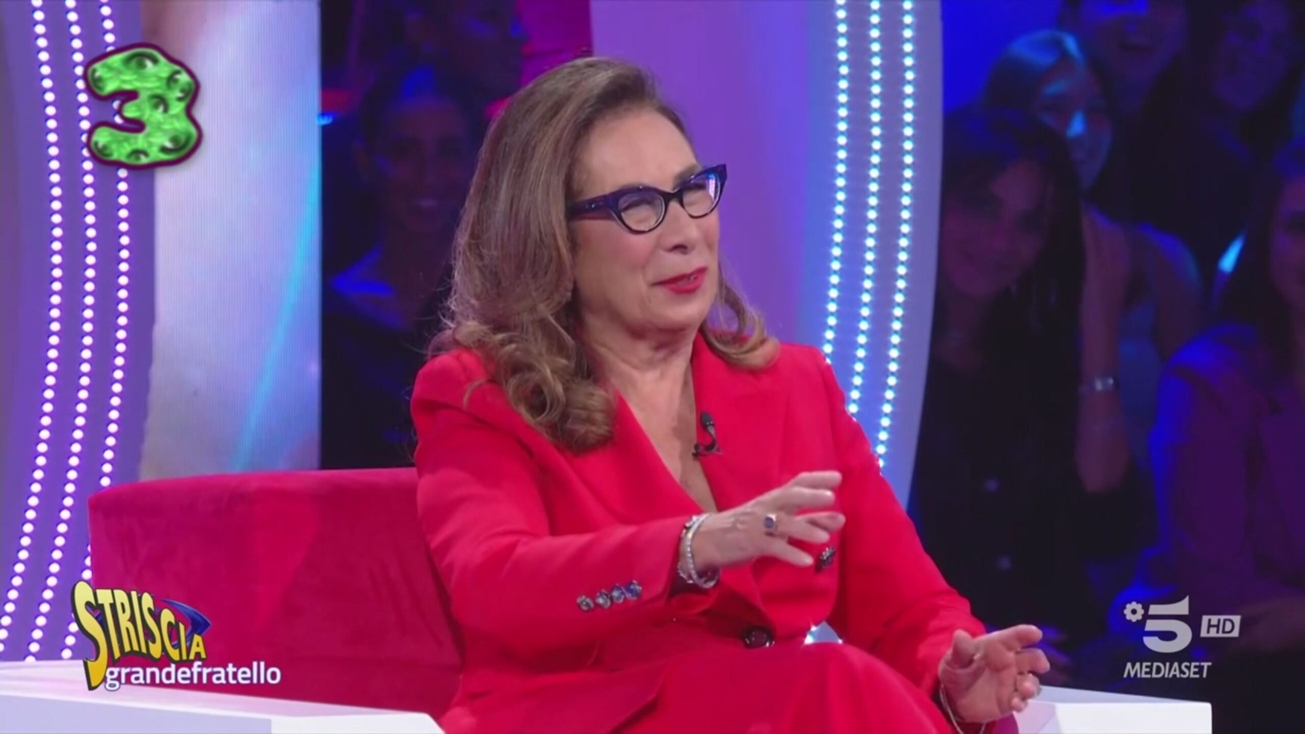 Signorini cerca il Punto G: solo Cesara lo può salvare - Striscia la ...