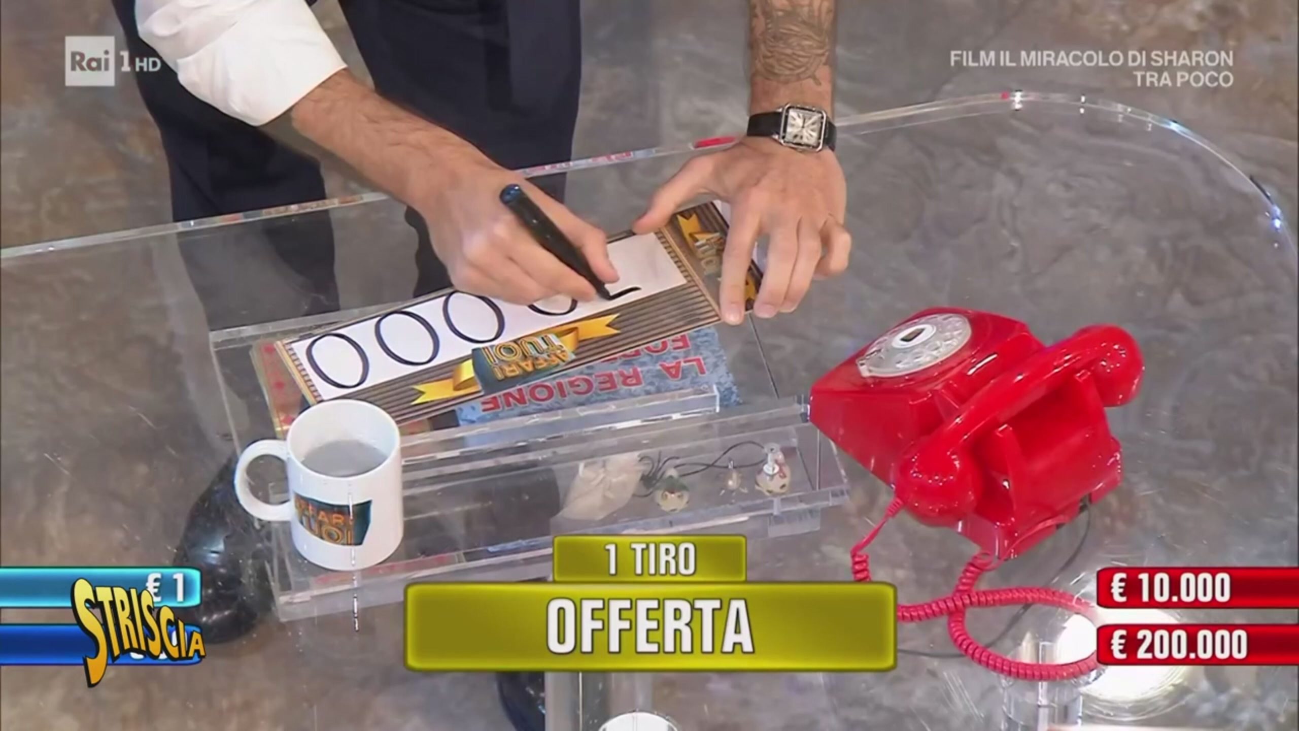 Affari Tuoi: procedure tipiche del gioco d’azzardo - Striscia la notizia